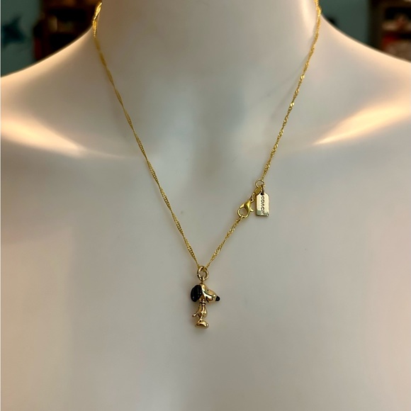 Coach | Jewelry | Coach X Peanuts 3d Gold Enamel Snoopy Pendant 8k925 ...